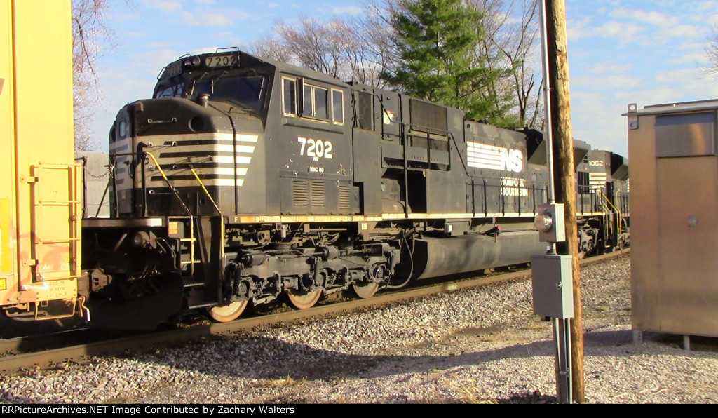 NS 7202